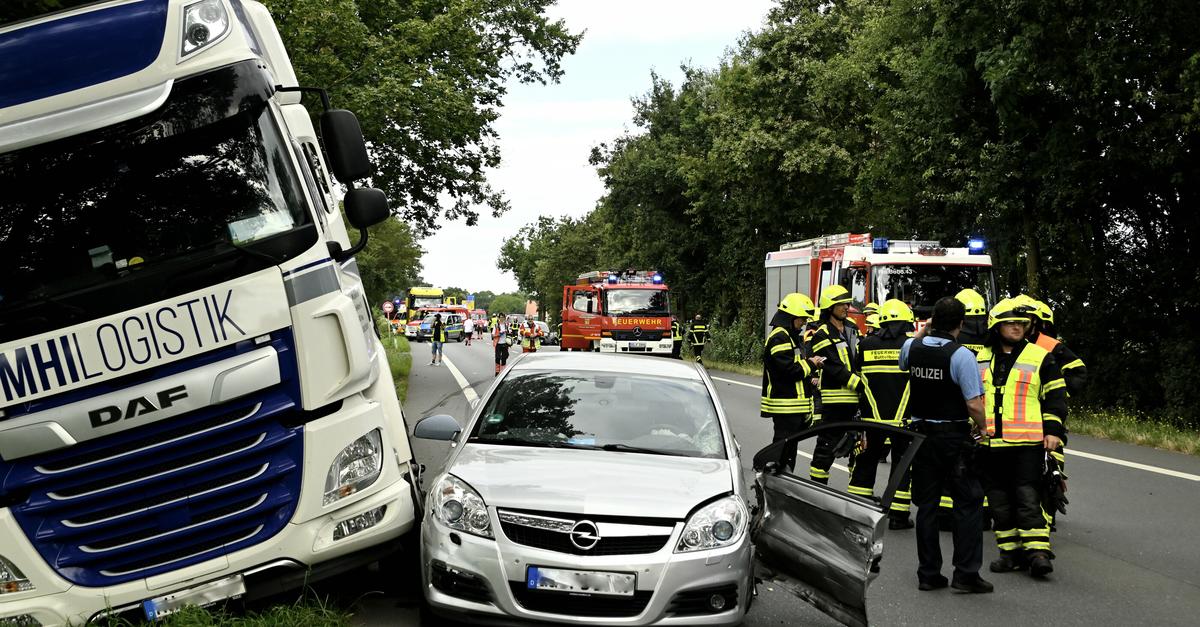 Unfall auf der B 42 sorgt für Vollsperrung
